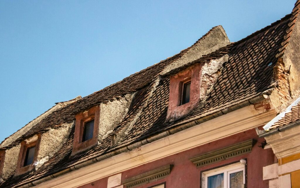 Historic Building Preservation Needs Modern Roofing Techniques - KiwiBox